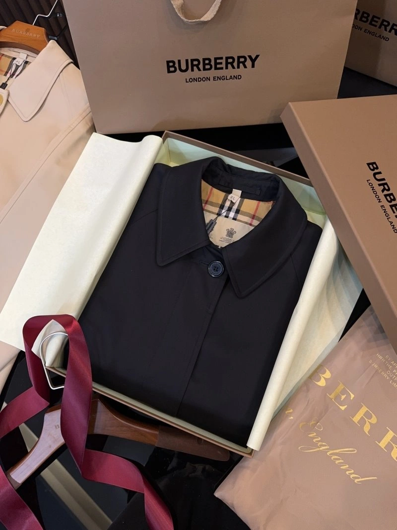 Discounted Burberry Outwear