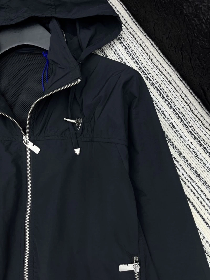 Top match Burberry Outwear