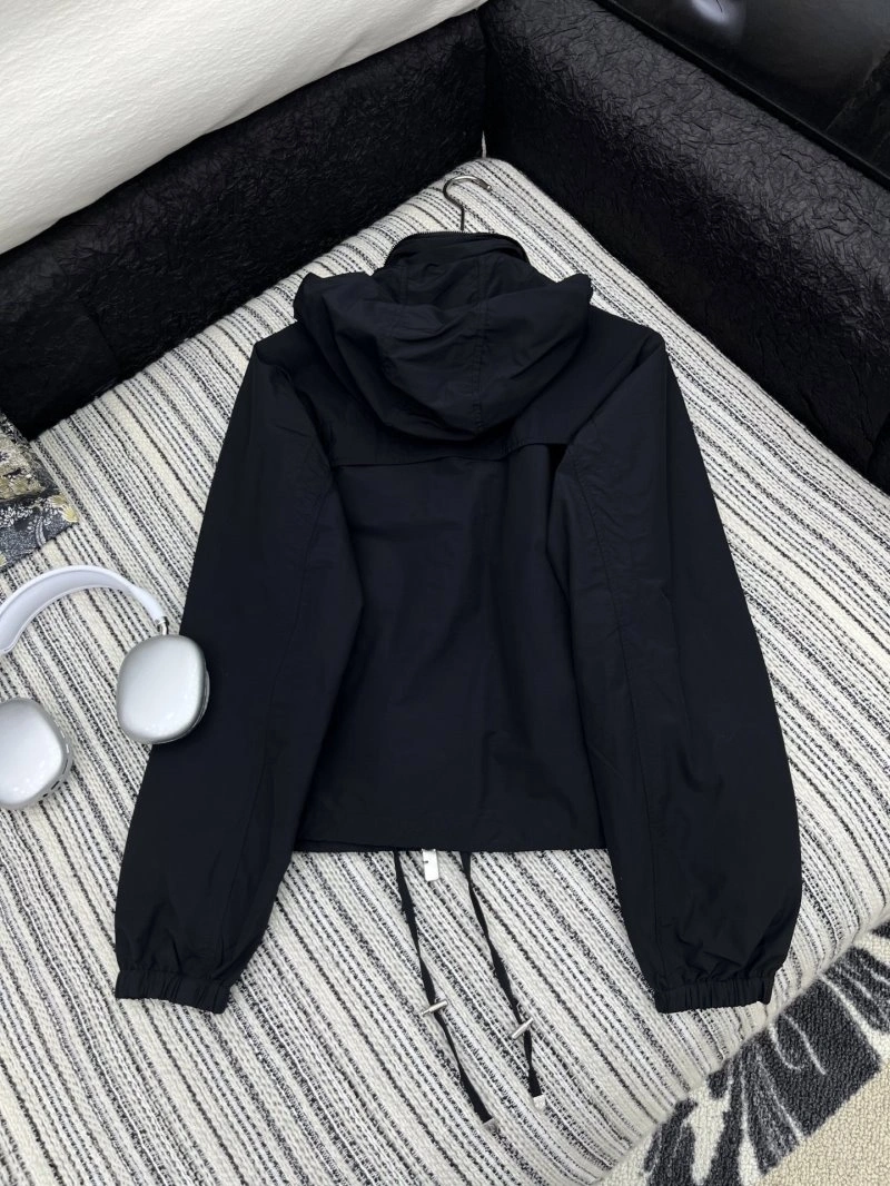 Top match Burberry Outwear