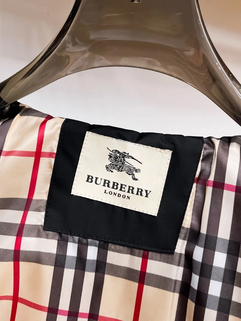 Low-cost Burberry Outwear