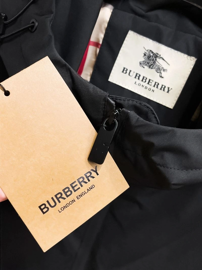 Low-cost Burberry Outwear