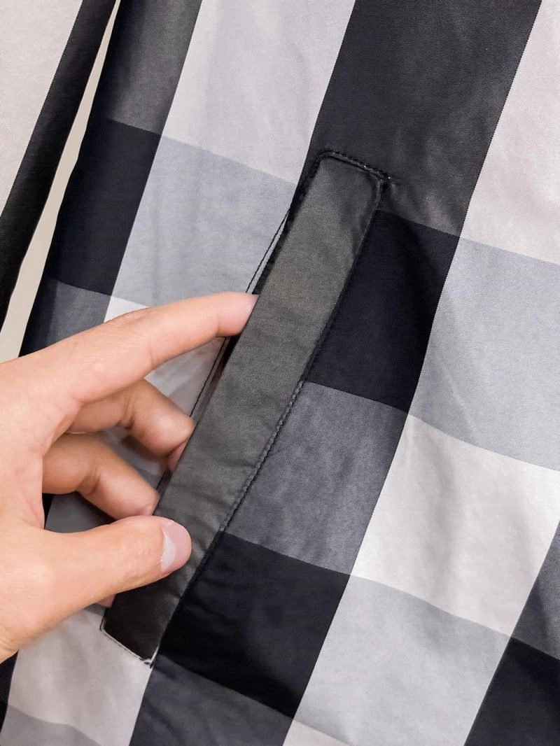 Bargain Burberry Outwear