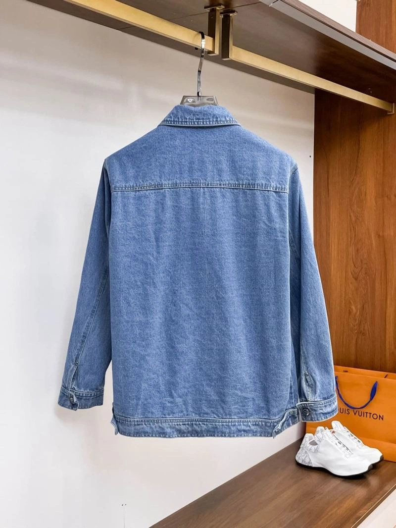 Low-cost Burberry Outwear