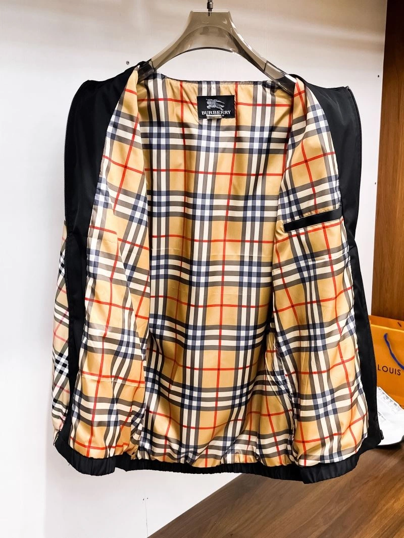 Discounted Burberry Outwear