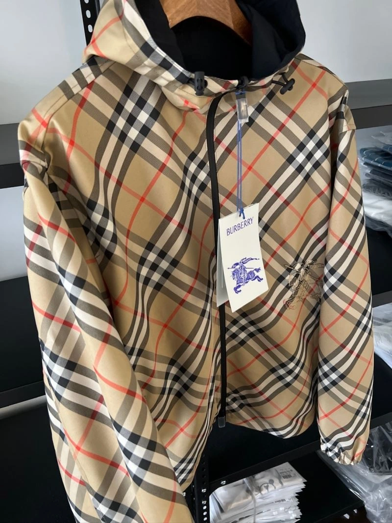 Brand-original Burberry Outwear