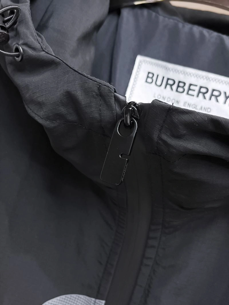Accurate model Burberry Outwear