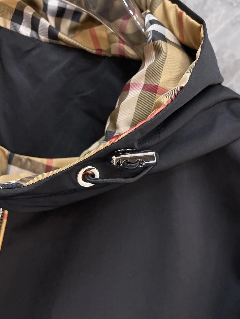 Brand-original Burberry Outwear