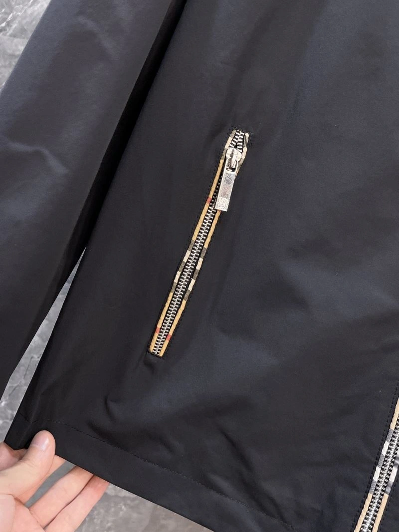 Brand-original Burberry Outwear