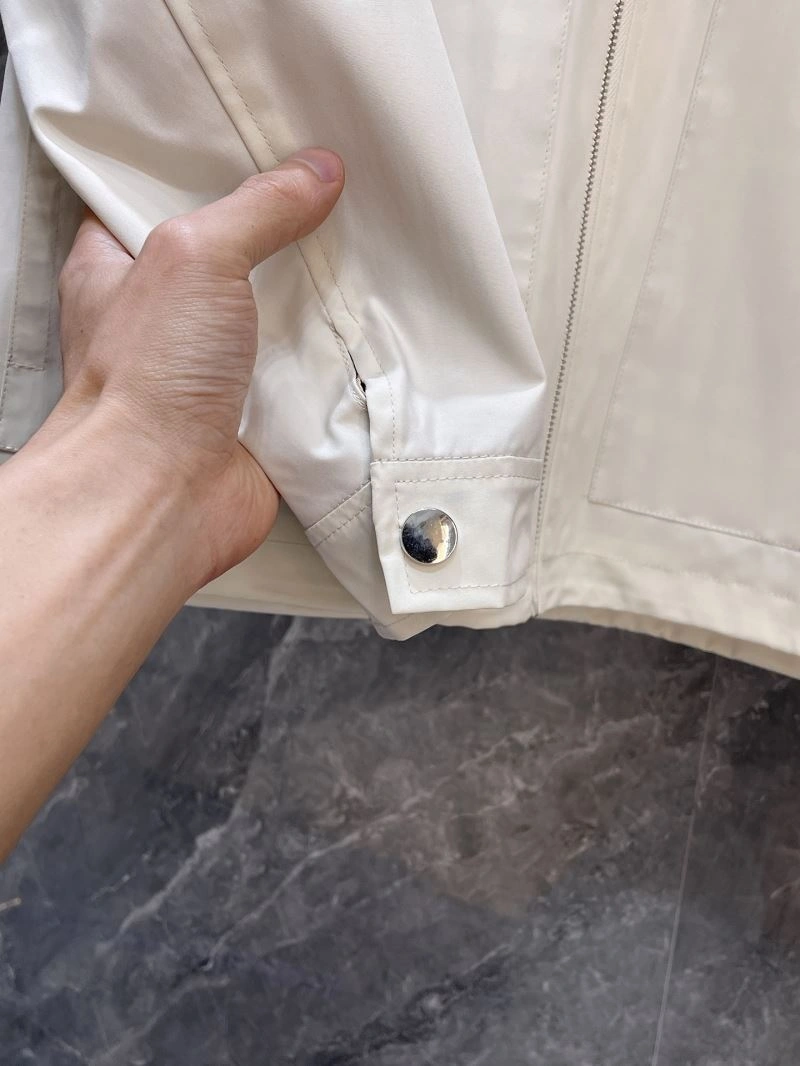 Official Burberry Outwear