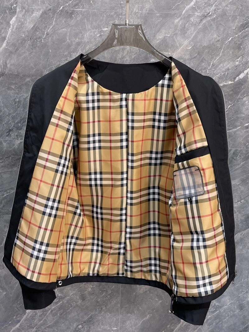 Bargain Burberry Outwear