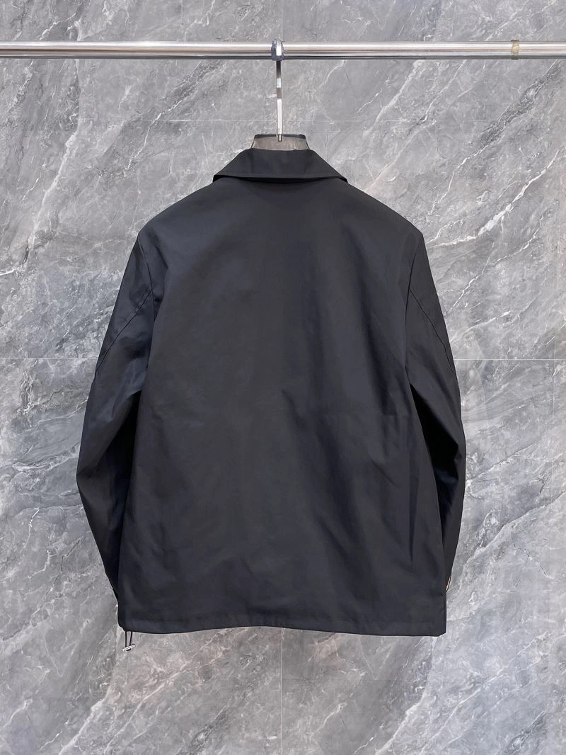 Bargain Burberry Outwear