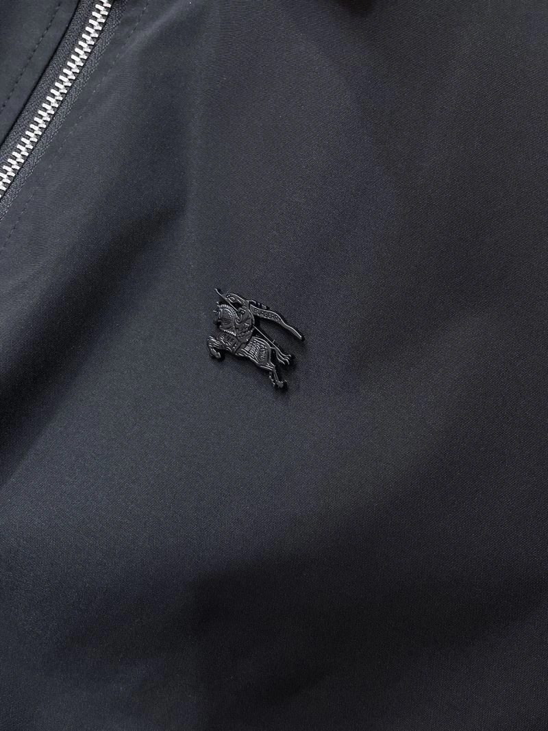 Bargain Burberry Outwear