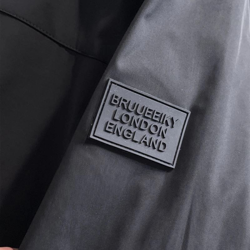 Low-cost Burberry Outwear