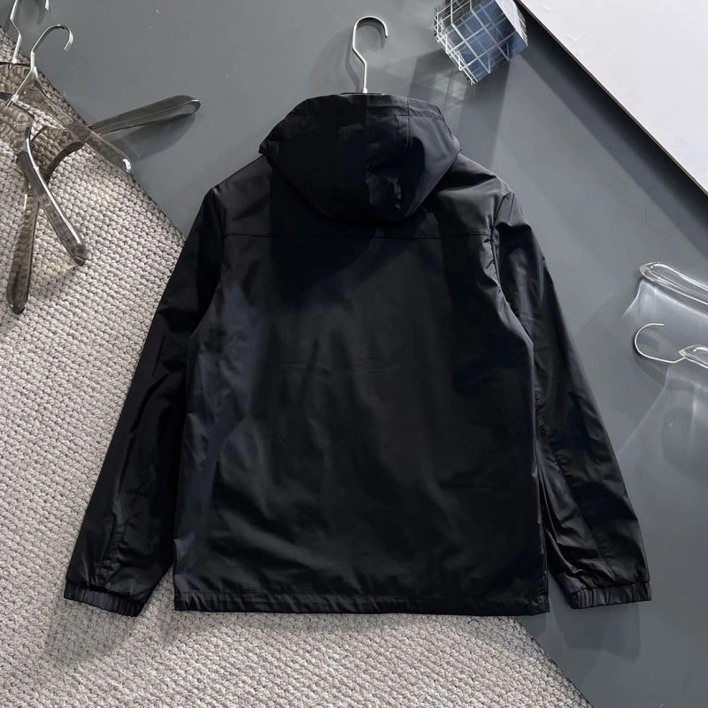 Low-cost Burberry Outwear