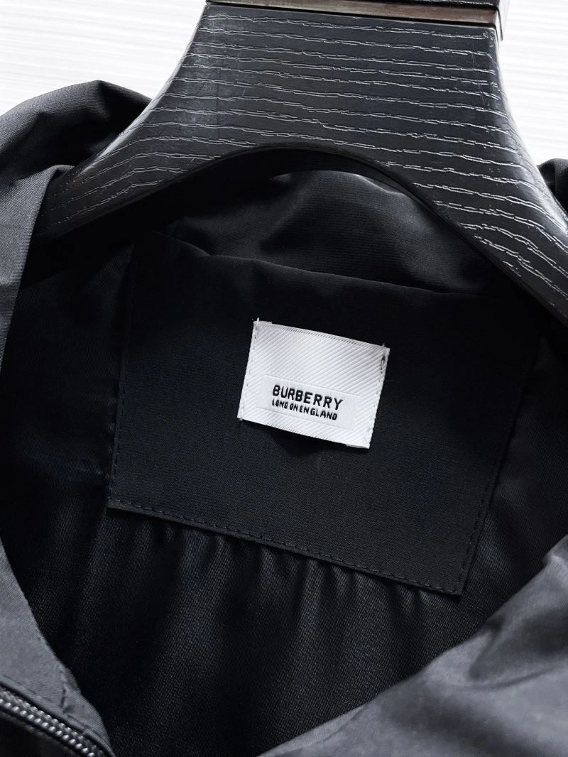 Accurate model Burberry Outwear