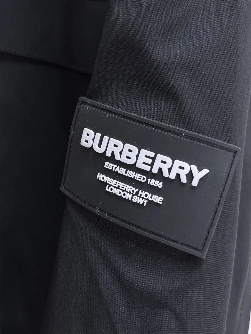 Accurate model Burberry Outwear