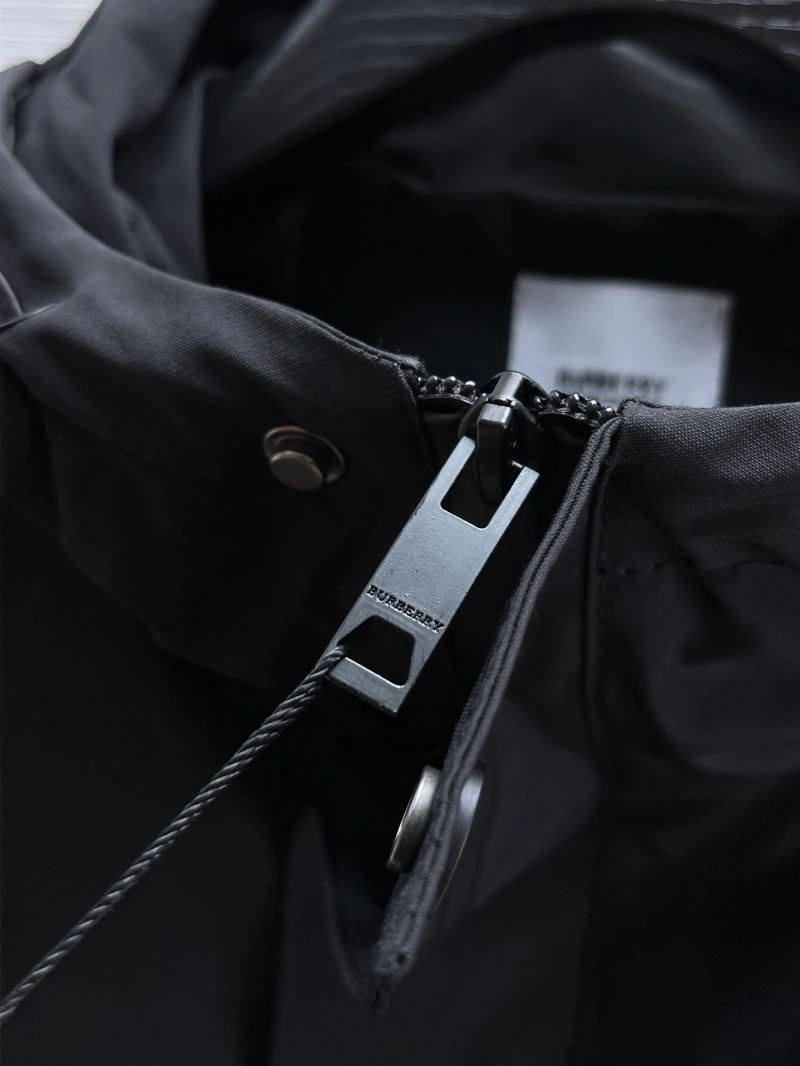 Accurate model Burberry Outwear