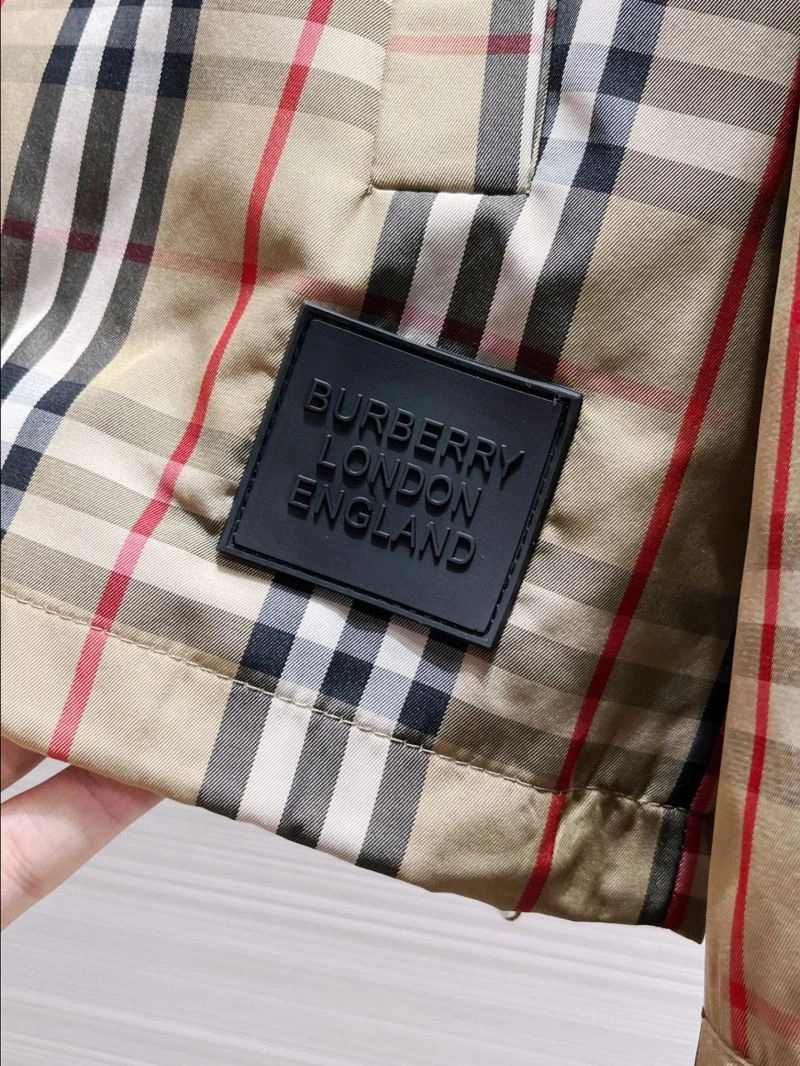 Accurate model Burberry Outwear
