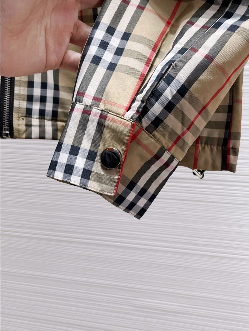 Accurate model Burberry Outwear