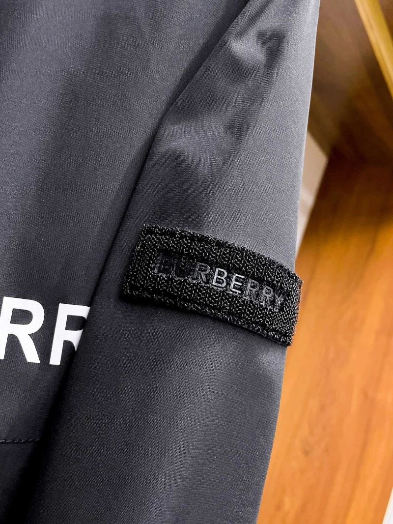 Top match Burberry Outwear