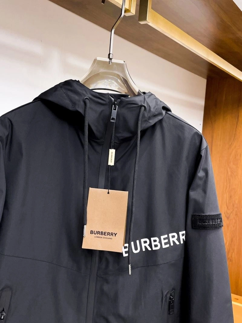 Top match Burberry Outwear