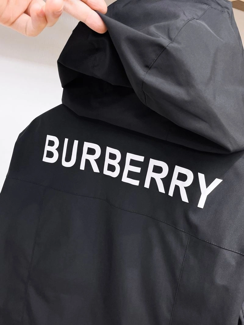 Top match Burberry Outwear