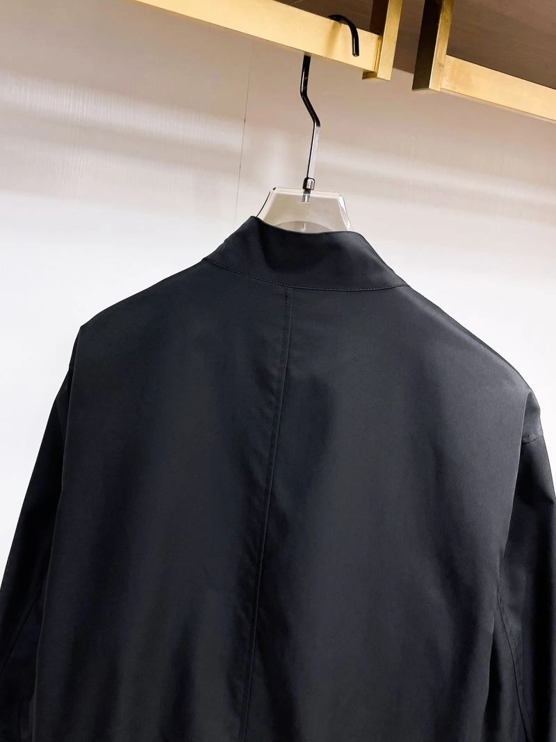 Legit Burberry Outwear
