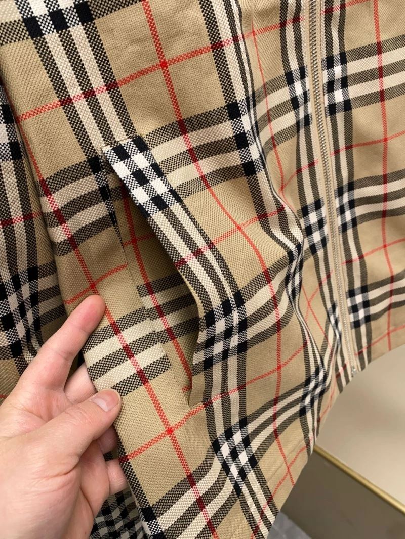 Official Burberry Outwear