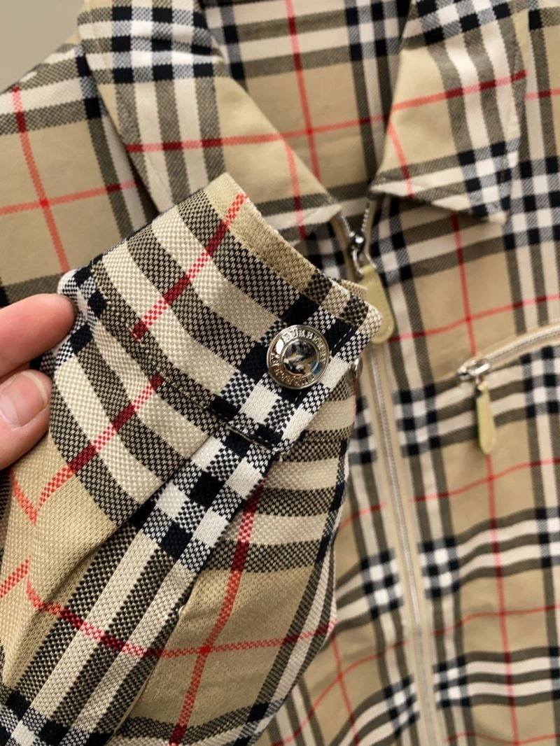 Official Burberry Outwear