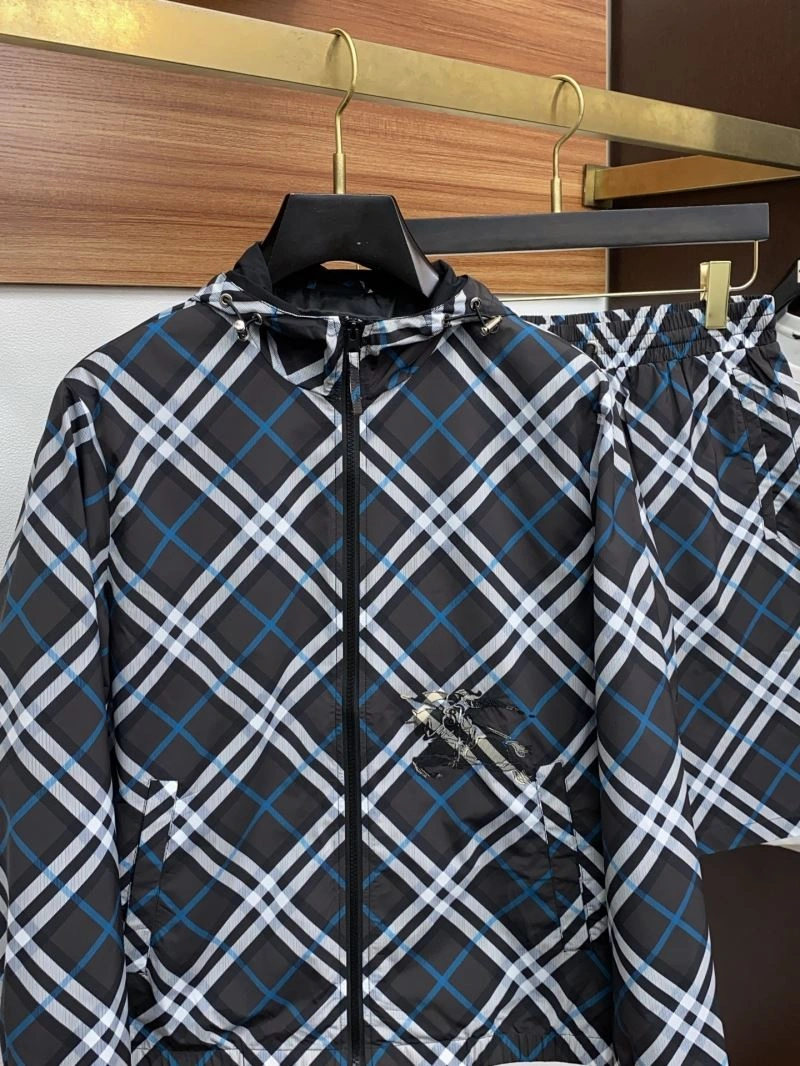 Brand-original Burberry Outwear