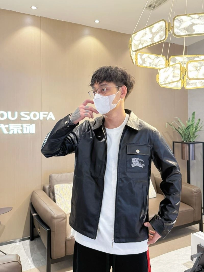 Discounted Burberry Outwear