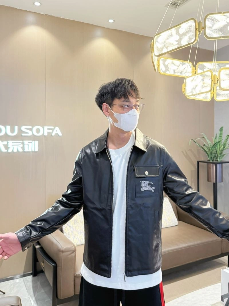 Discounted Burberry Outwear