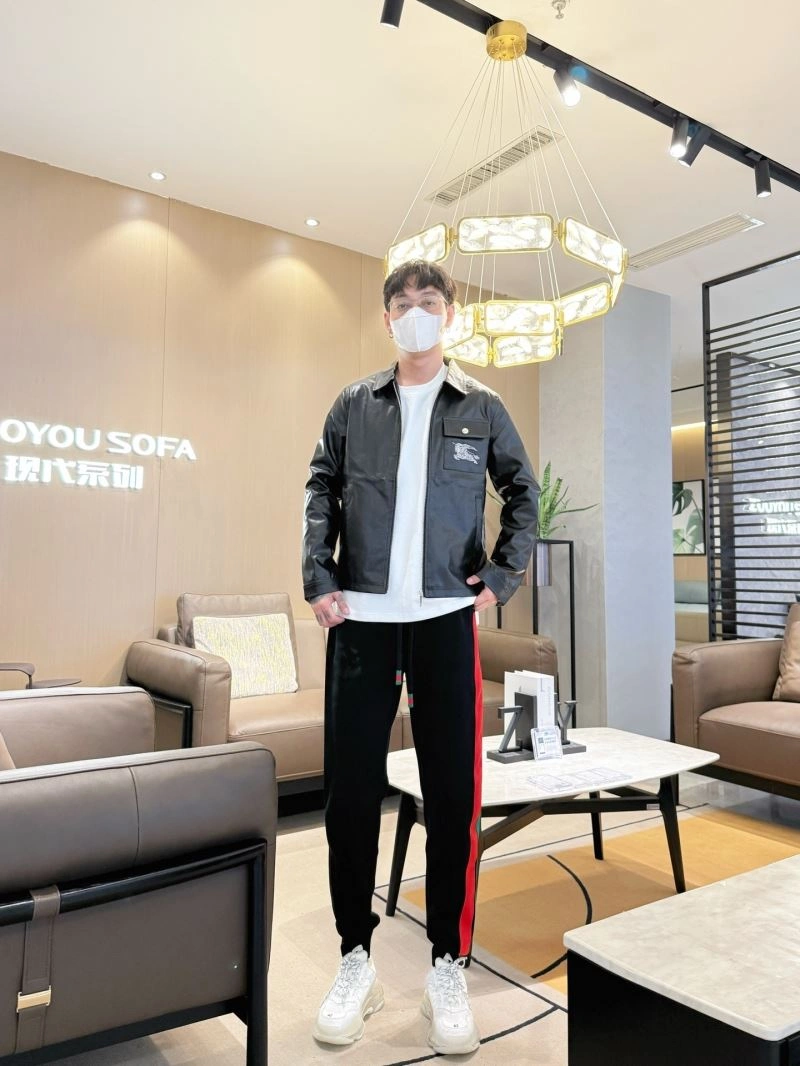 Discounted Burberry Outwear