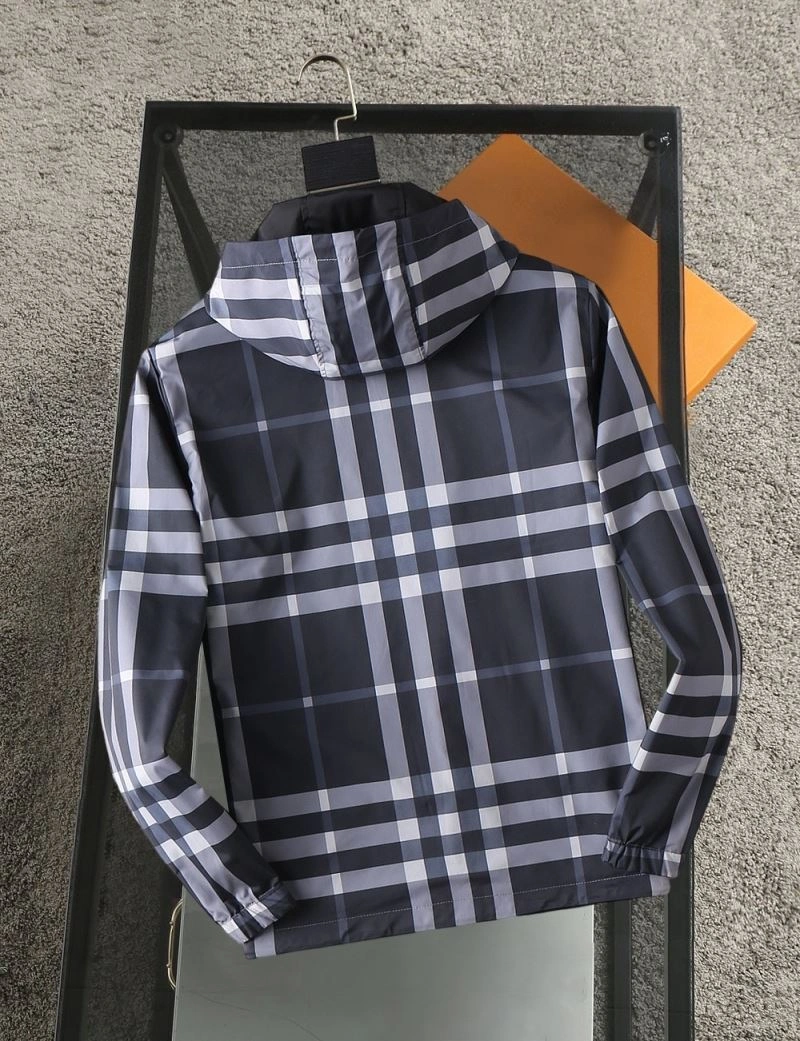 Bargain Burberry Outwear