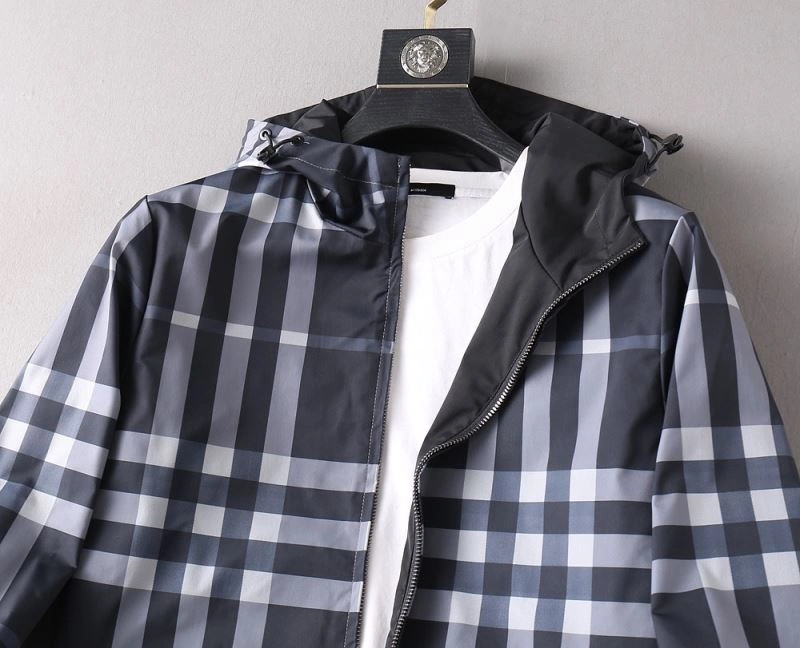Bargain Burberry Outwear