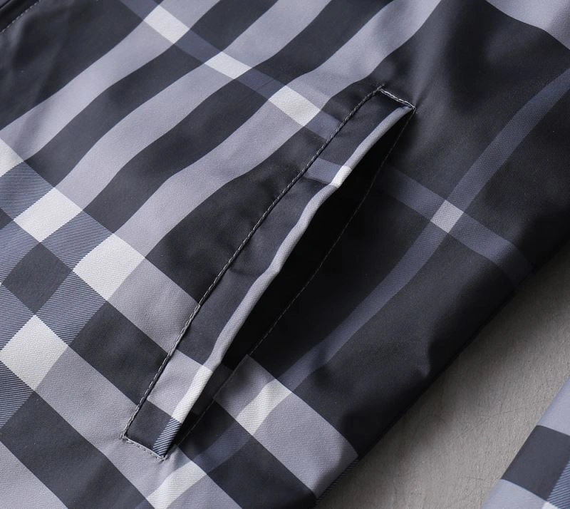 Bargain Burberry Outwear