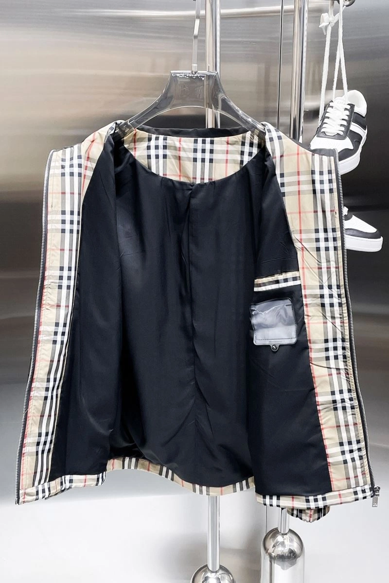 Bargain Burberry Outwear