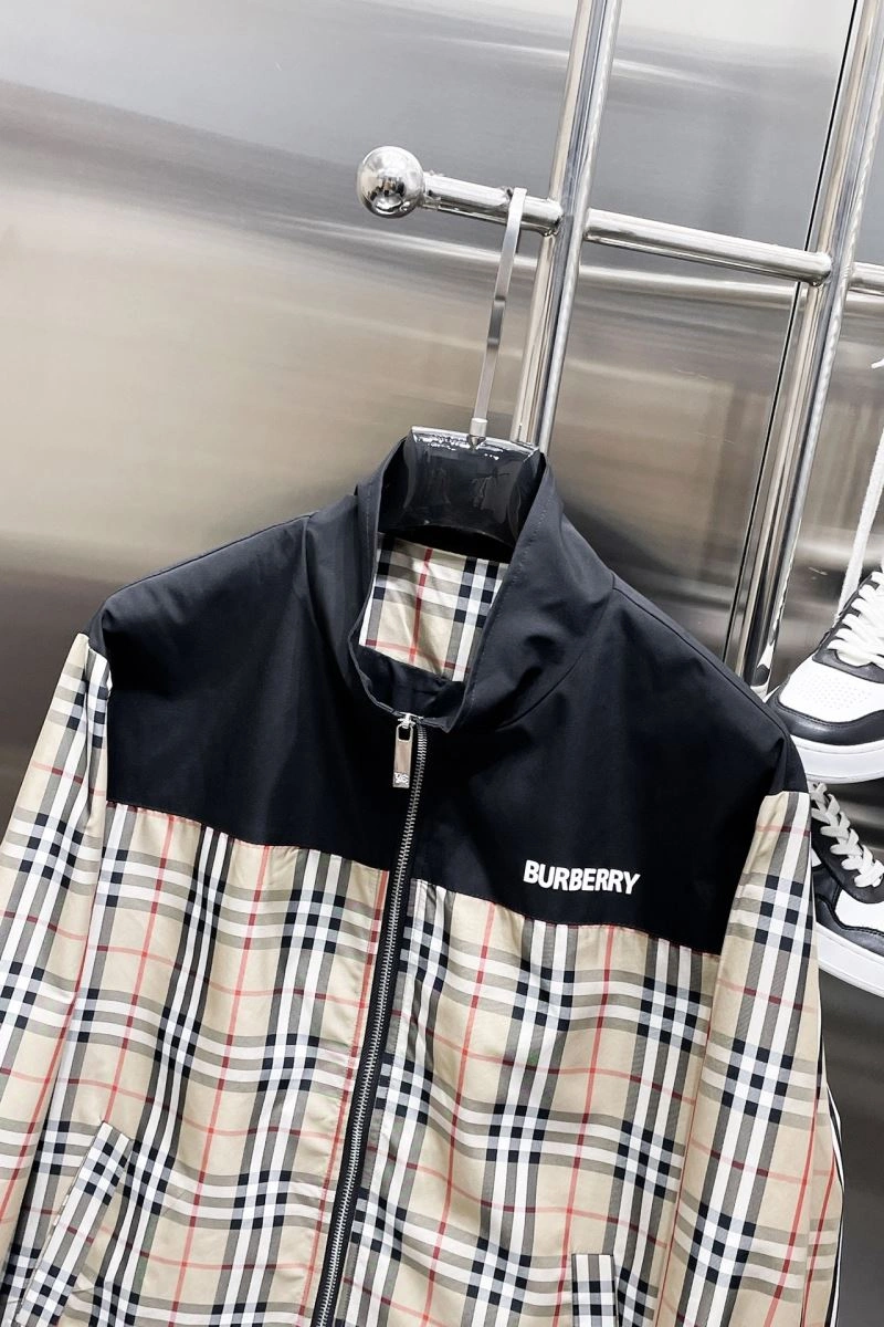 Bargain Burberry Outwear