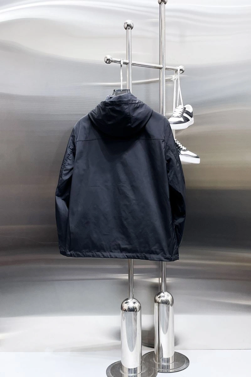 Discounted Burberry Outwear