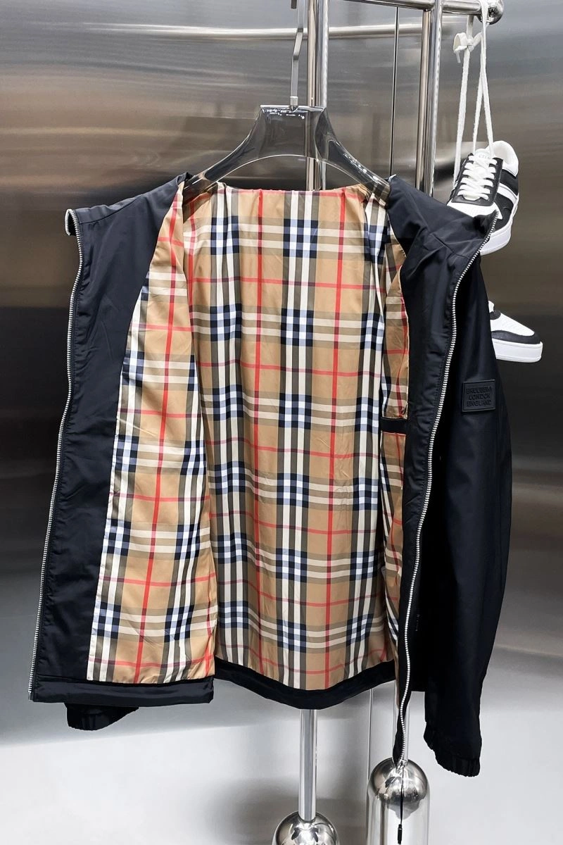 Discounted Burberry Outwear