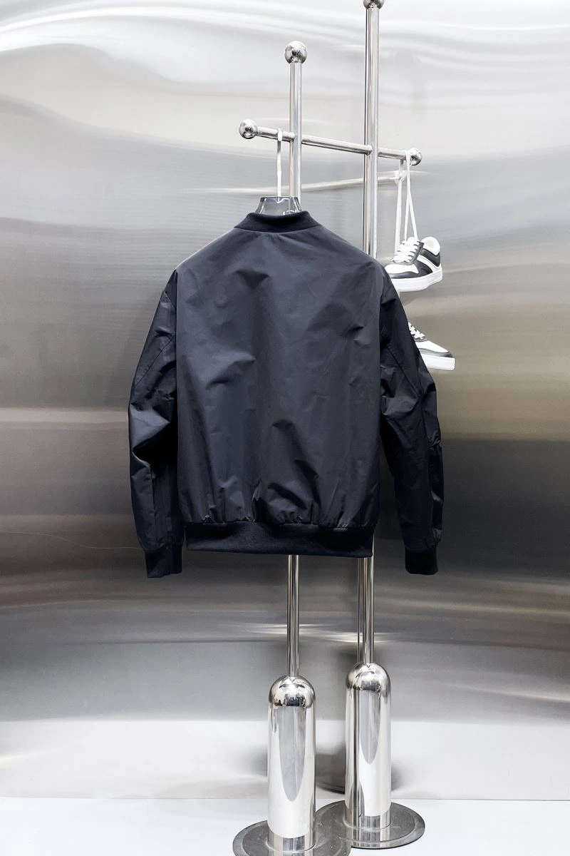 Discounted Burberry Outwear