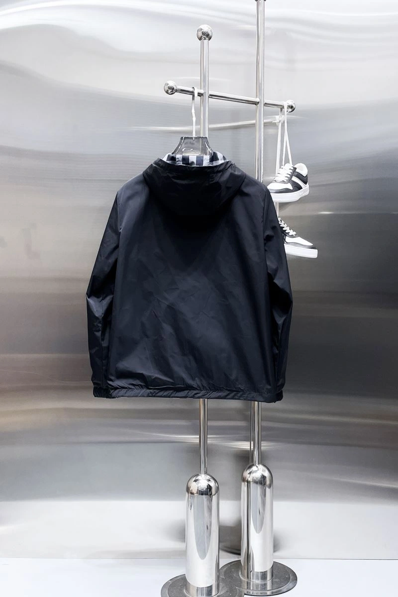 Official Burberry Outwear