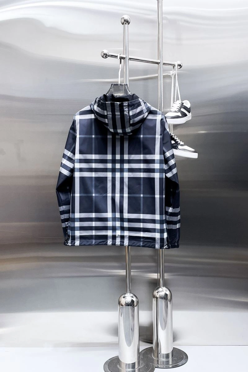 Official Burberry Outwear