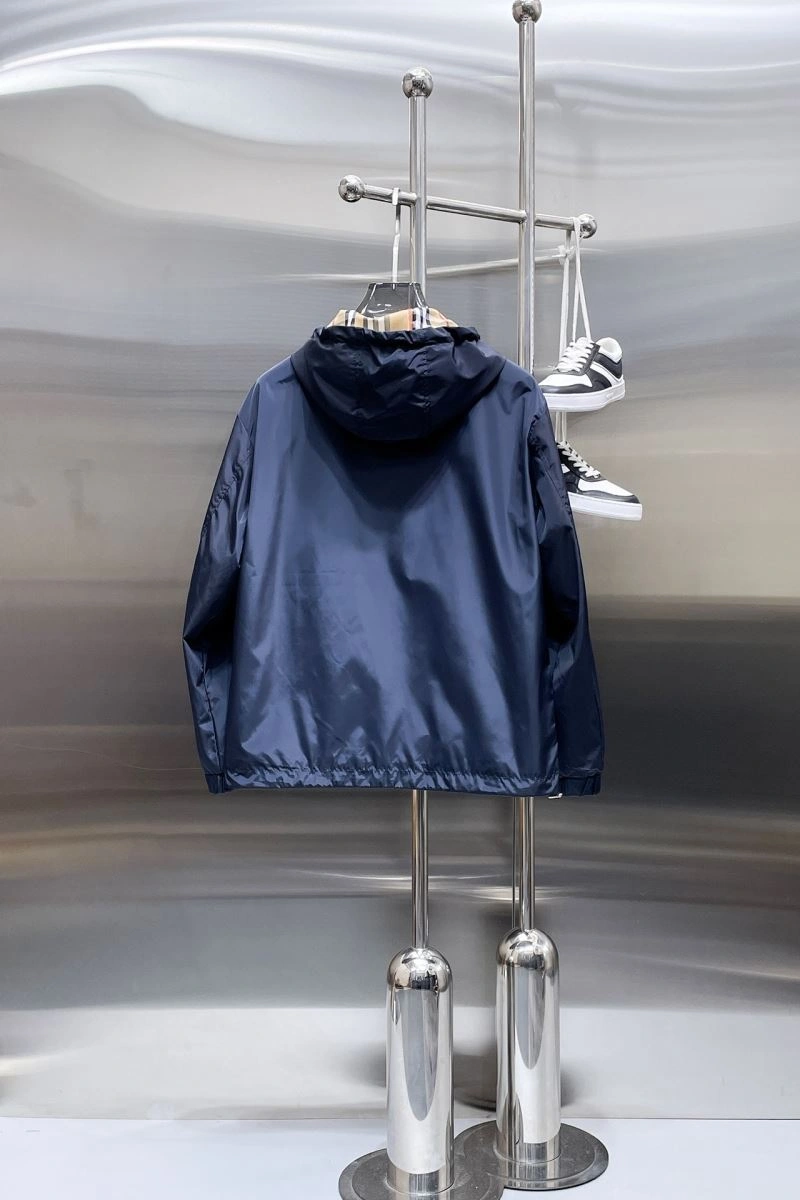 Economical Burberry Outwear