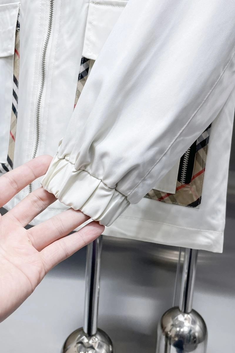 Economical Burberry Outwear