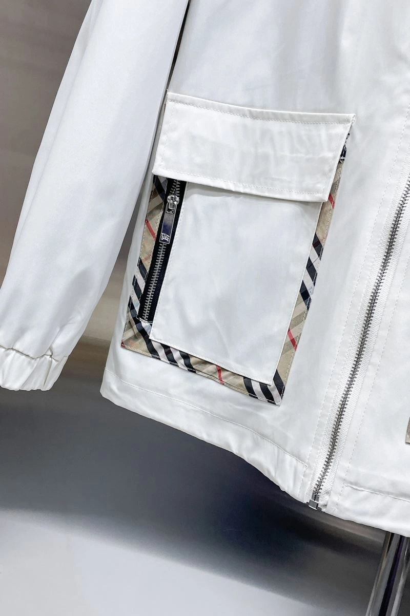 Economical Burberry Outwear