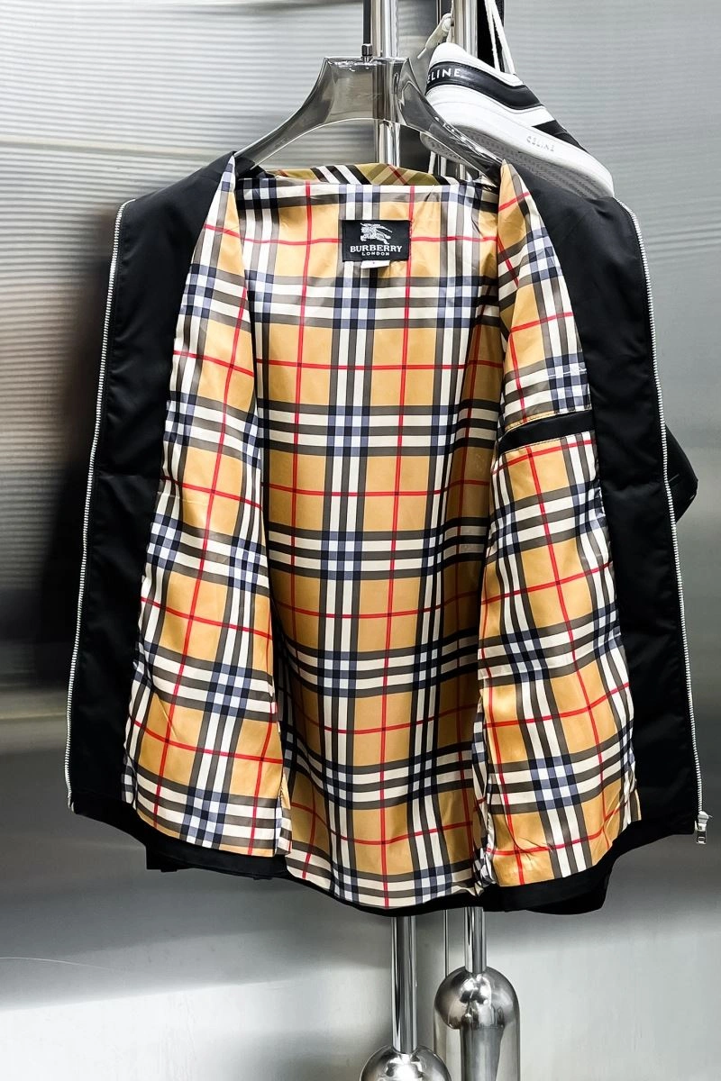 Top match Burberry Outwear