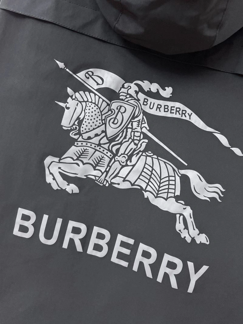 Official Burberry Outwear