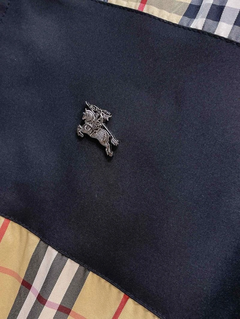 Low-cost Burberry Outwear