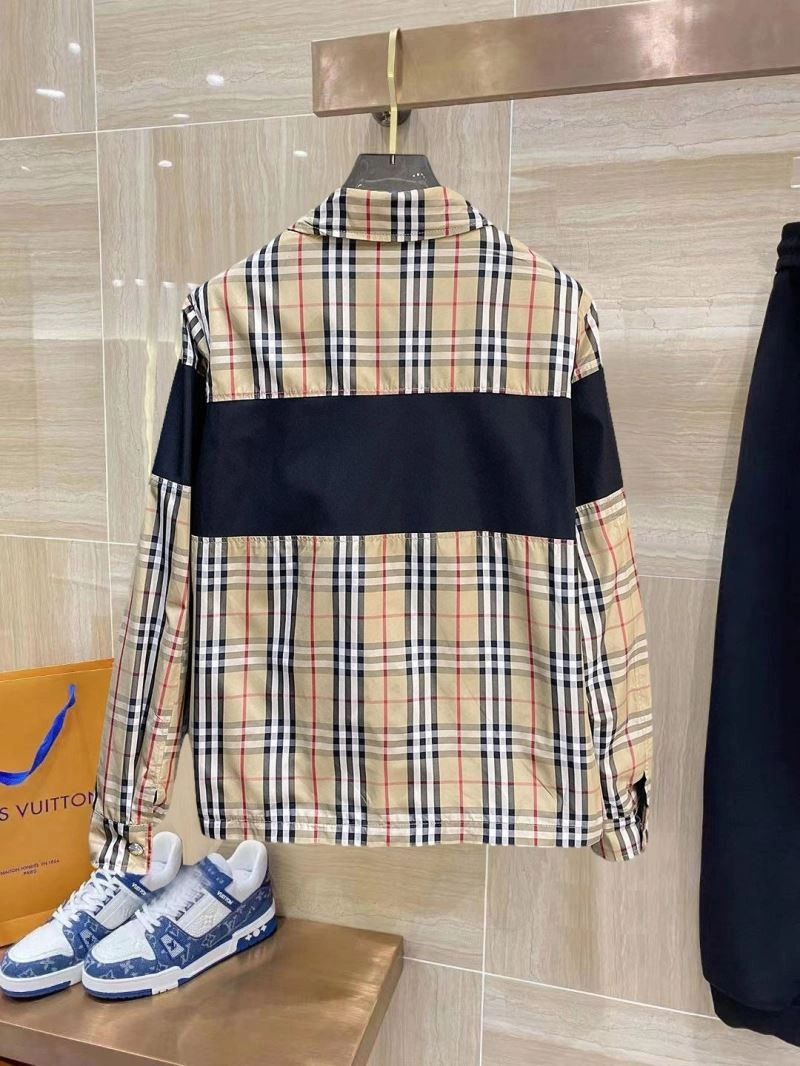 Accurate model Burberry Outwear